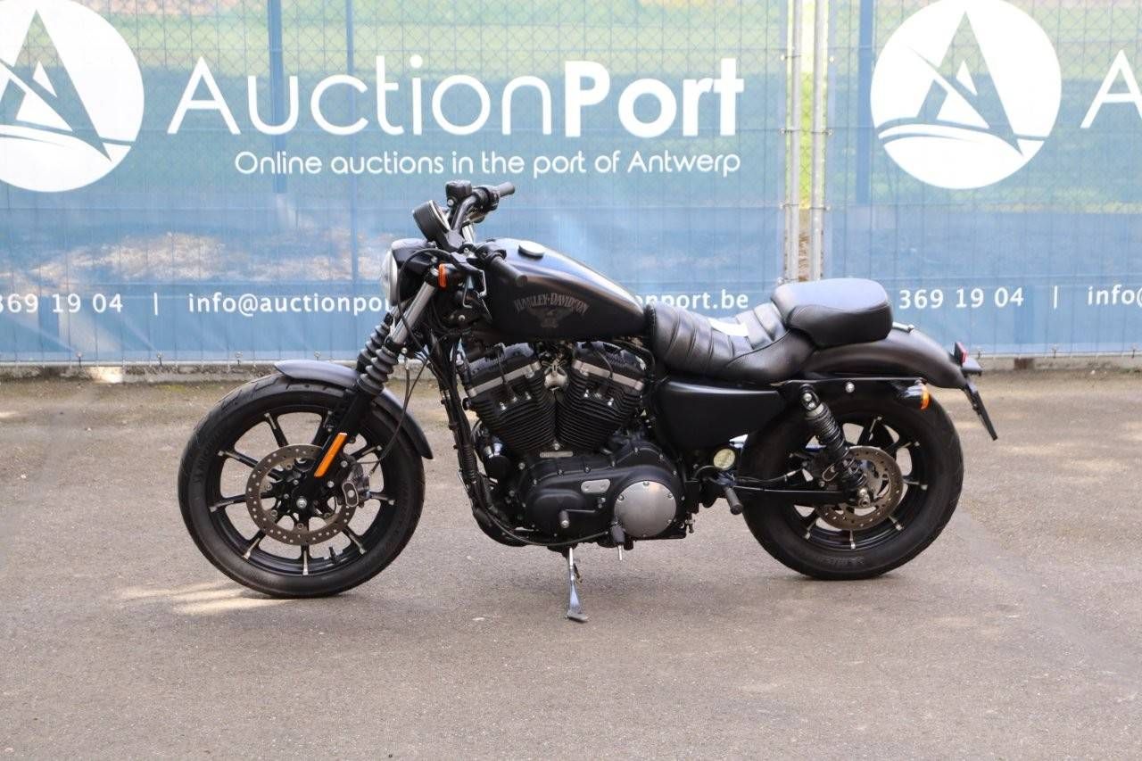 Motorcycle Harley-Davidson Sportster XL 883 Iron Petrol 2016