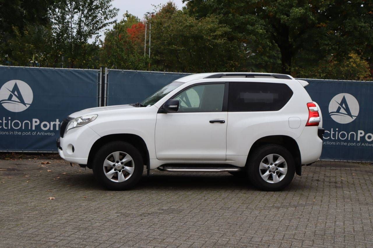 Toyota Land Cruiser Diesel 191 PS 2015 auktion | AuctionPort