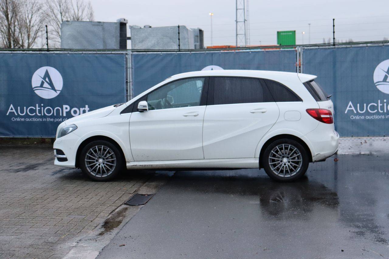 Personenauto Mercedes-Benz B250e Elektrisch 180pk 2016 (Marge)...