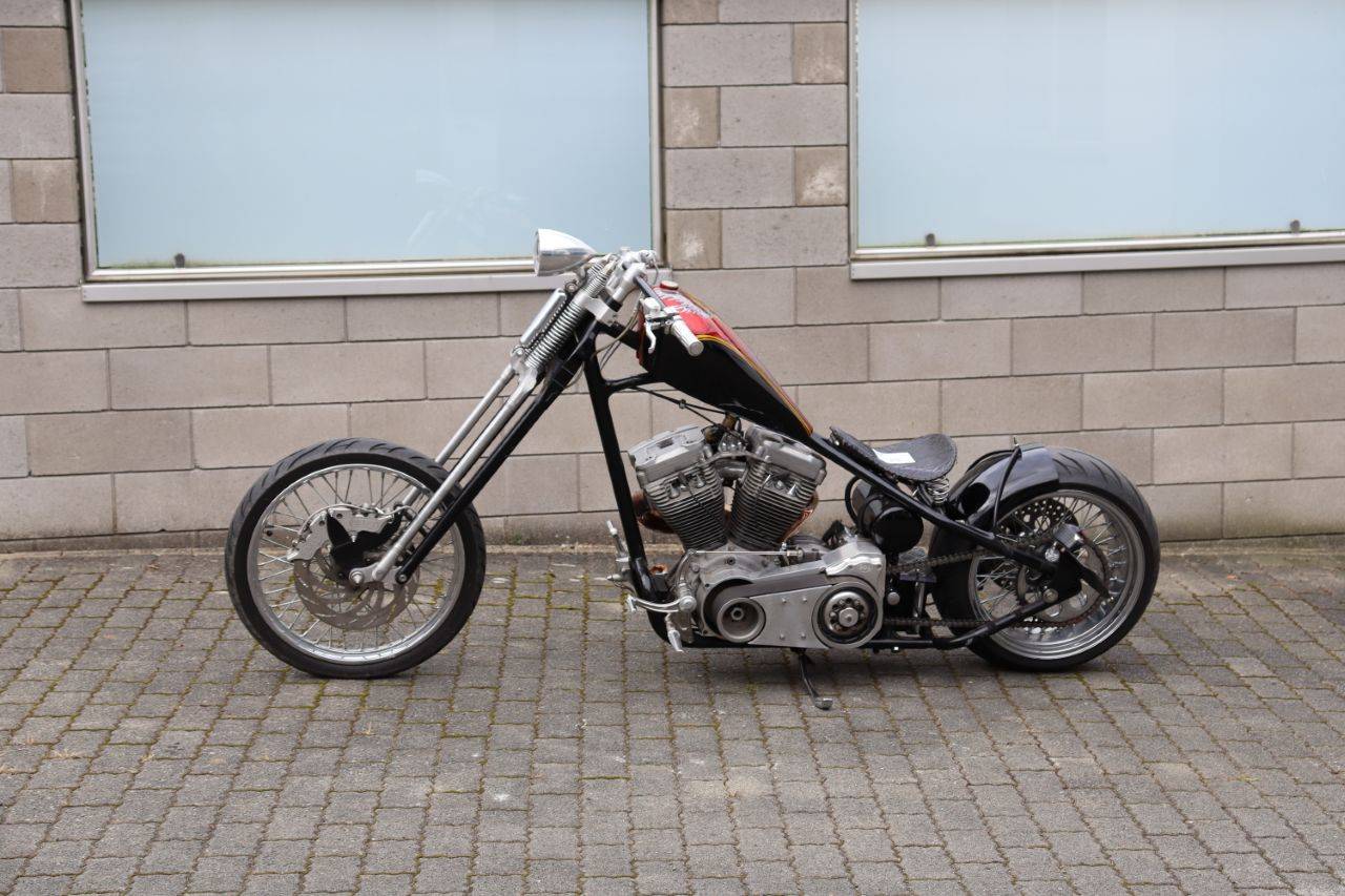 Moto Harley-Davidson Custom Chopper FXR High-Neck & Hard-Tail Essence ...