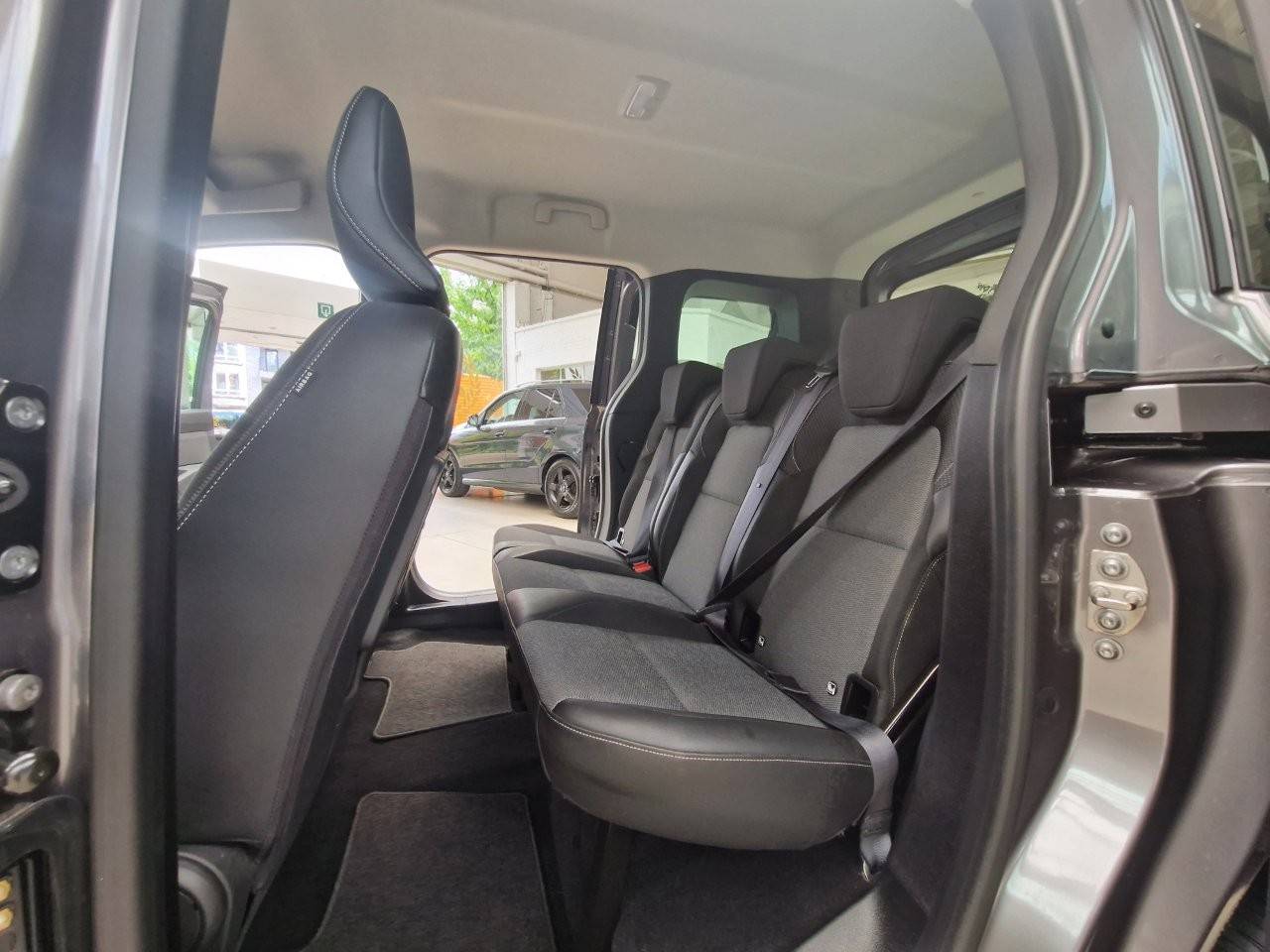 Passenger car Renault Kangoo Petrol 130 hp 2023 | AuctionPort