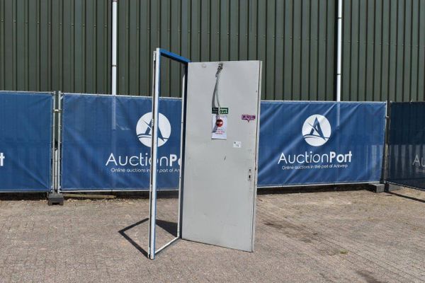 Stalen deur in frame | Auctionport