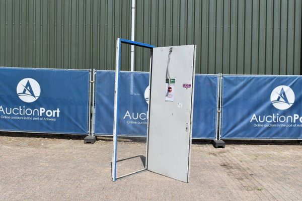 Stalen deur in frame | Auctionport