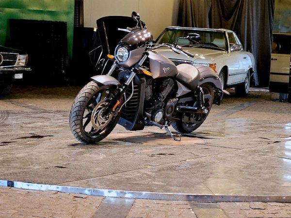 Victory Octane Limited Edition Benzine 2016 (Marge) | Auctionport