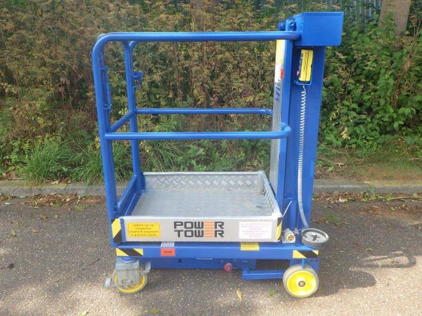 Mât élévateur Power Tower Nano Électrique 4,50m 2011 | Auctionport