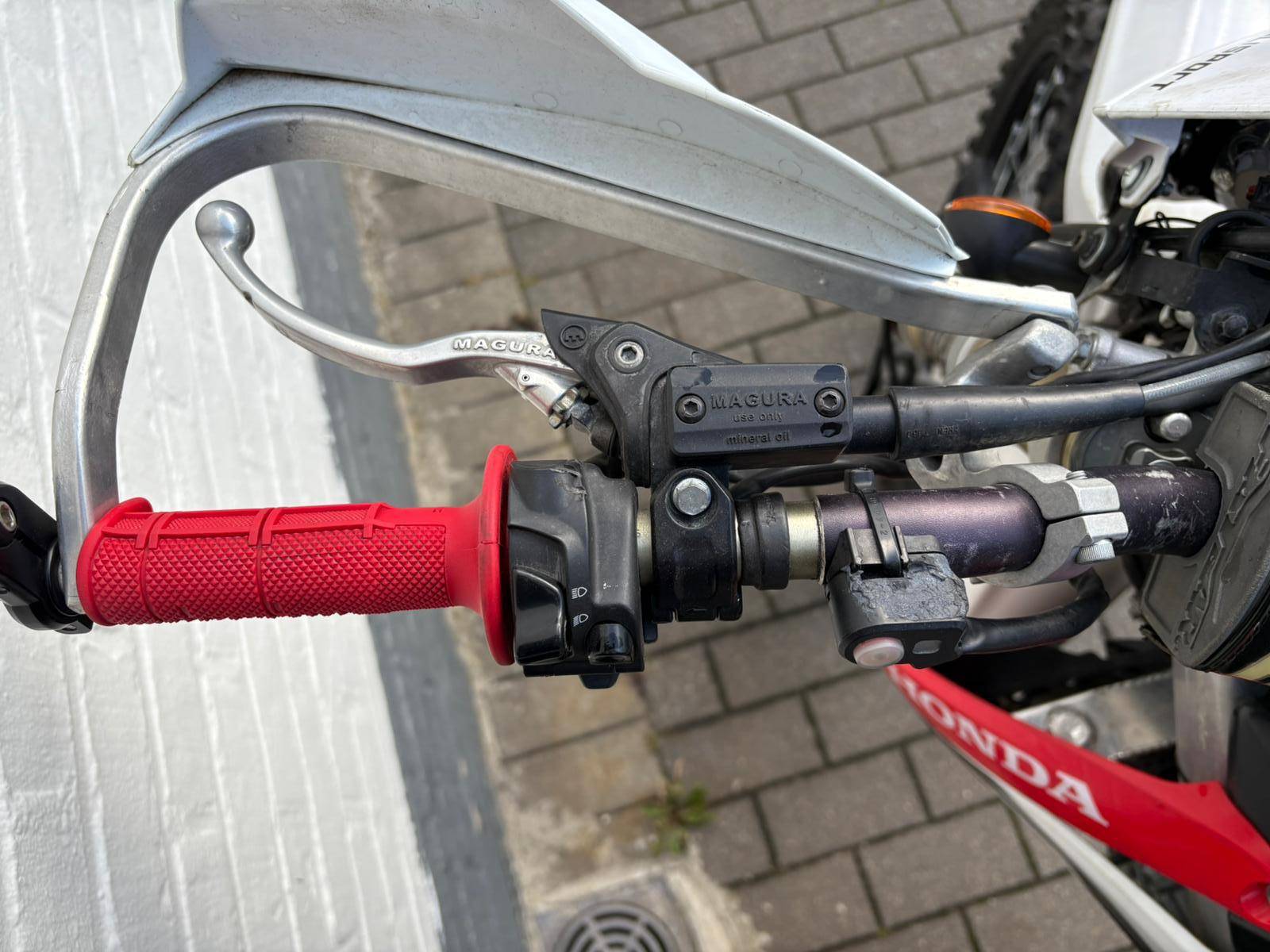 Cross-Motor Honda CRF 500 R Benzine 2014 (Marge) veiling | Auc...