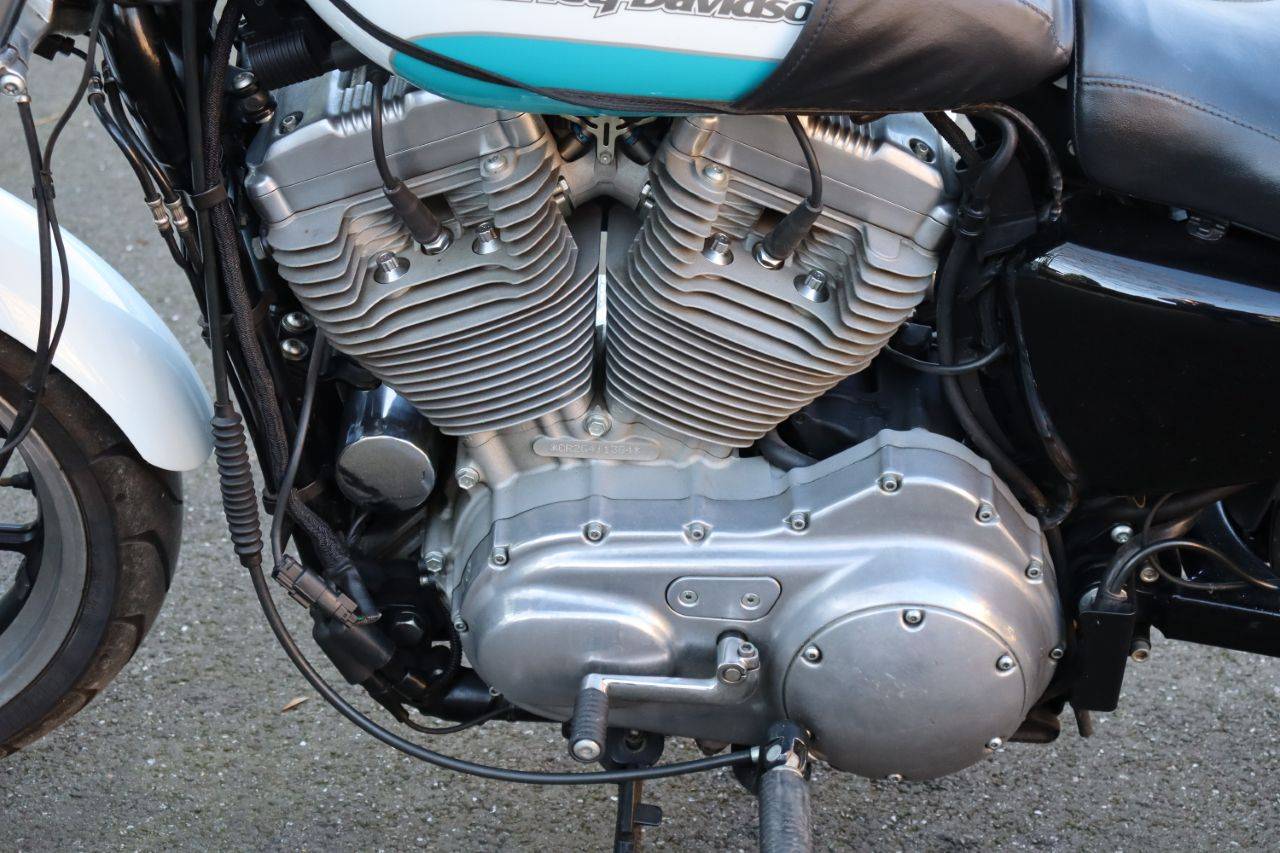 Motor Harley-Davidson Sporster XL883 Super Low Benzine 2016 ve...