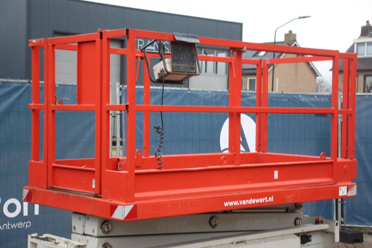 Scissor lift Holland Lift MONOSTAR V-SAEL14 Electric 8.4m 2015...